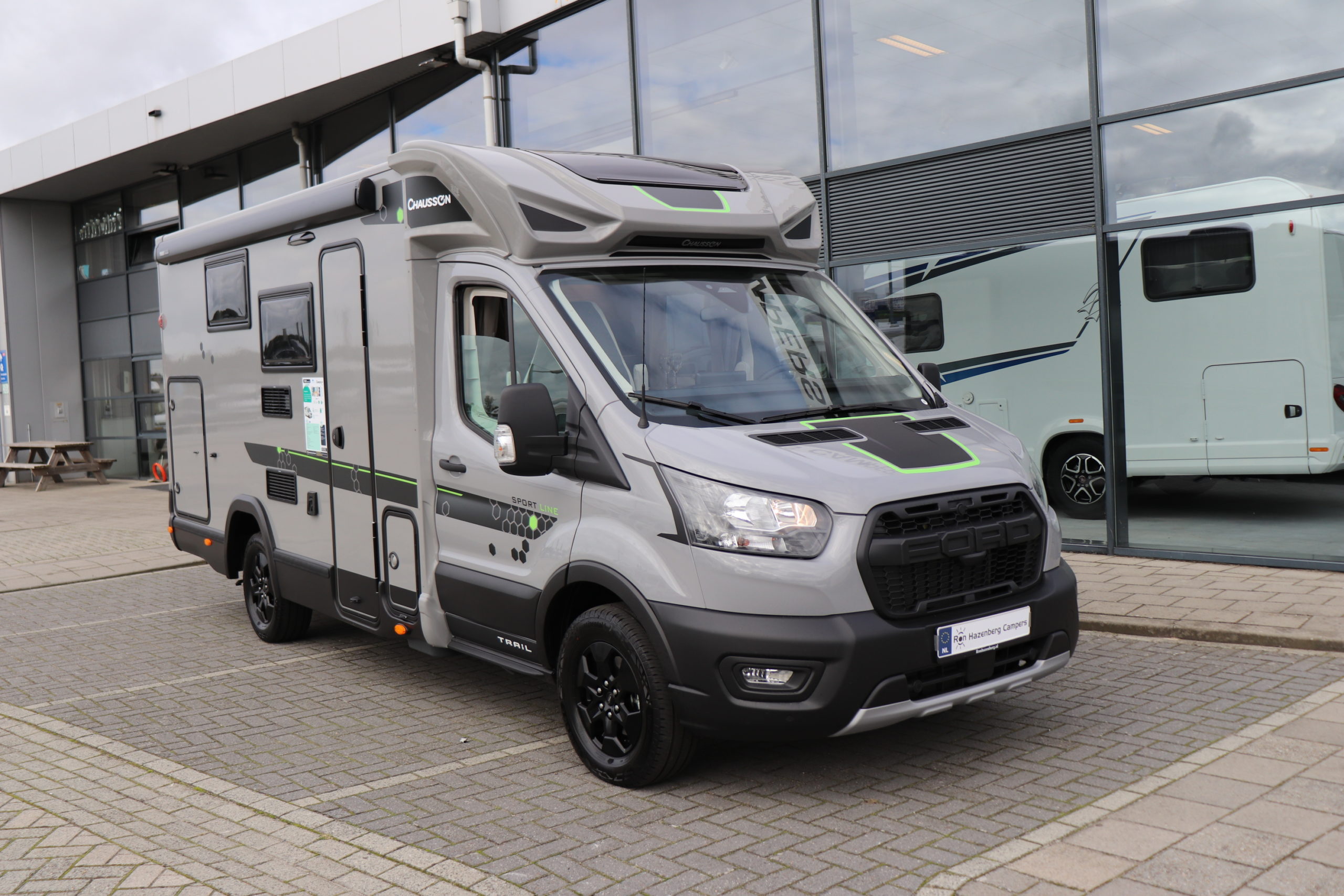 Smal en compact 659 x 210 x 275 cm Chausson Sport Line S697 enkele ...